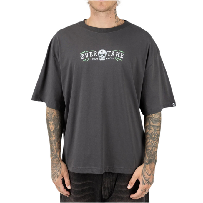 Polo Boxy Fit Overtake Family Crest – 4bidden Skateshop